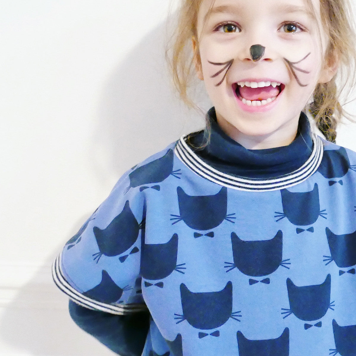 Aster Ponchos - 3/12y - PDF Sewing Pattern – Ikatee sewing patterns